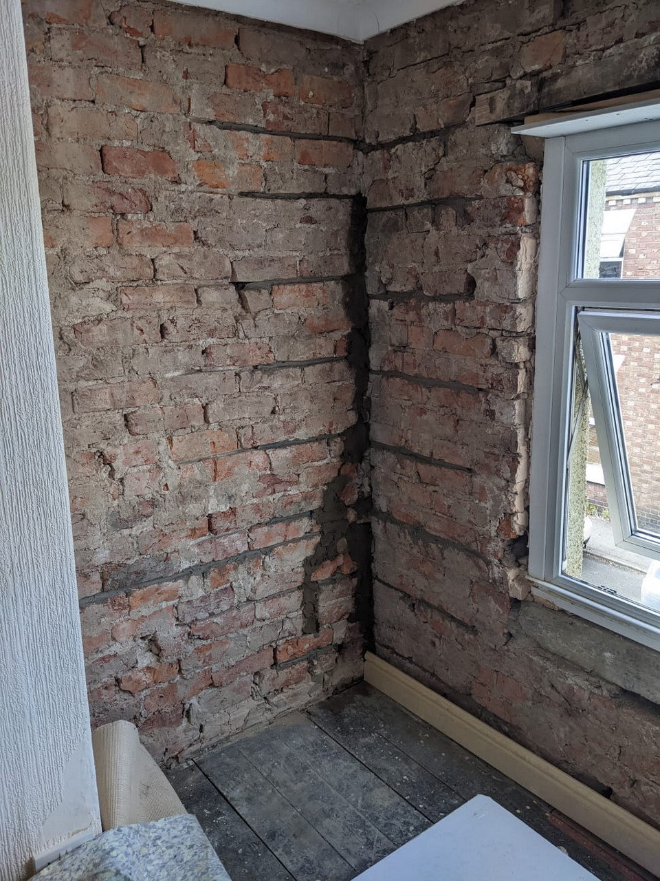 Structural Cracks | Quirks Property Maintenance